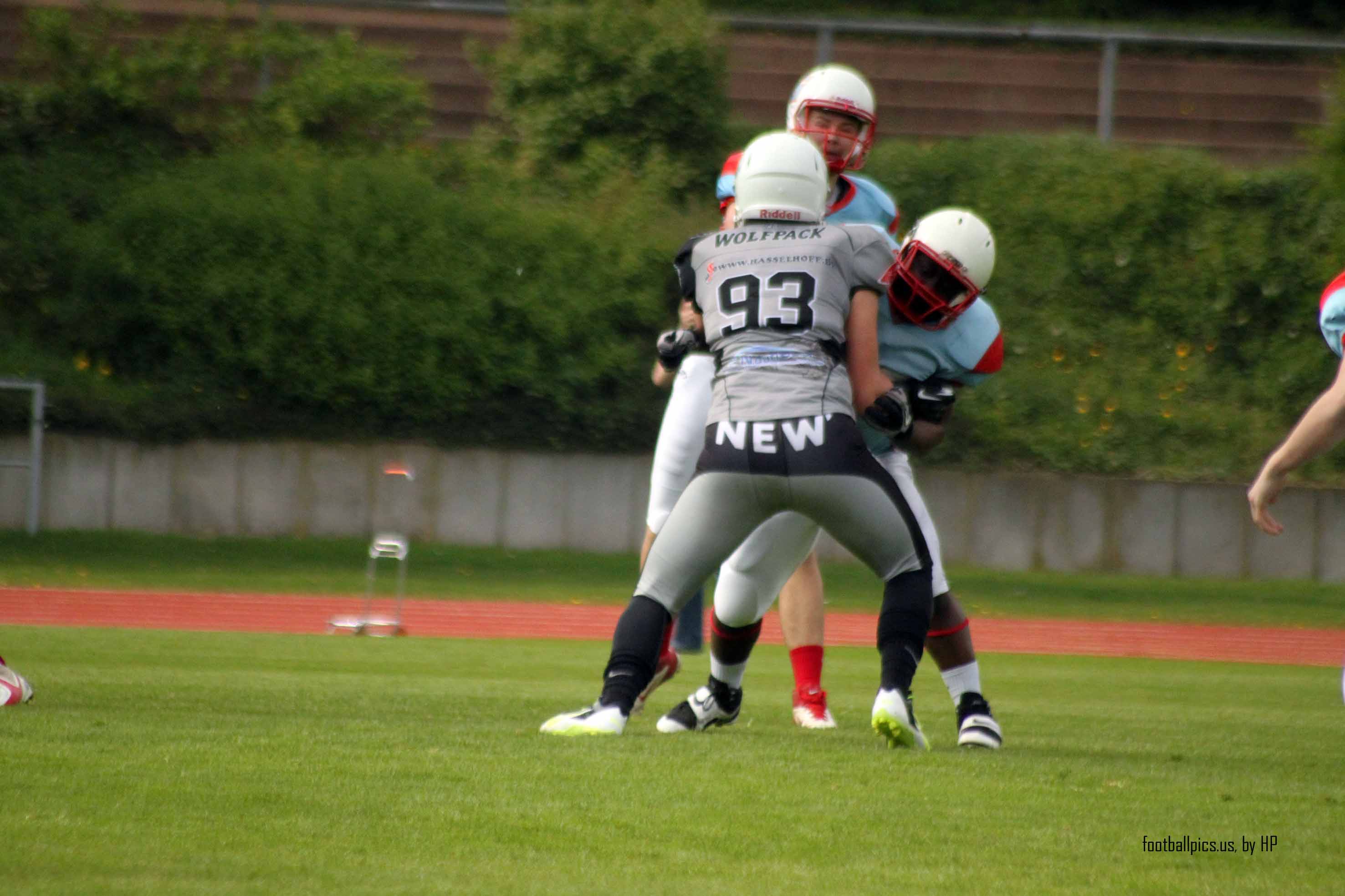 BM (23) | www.footballpics.us