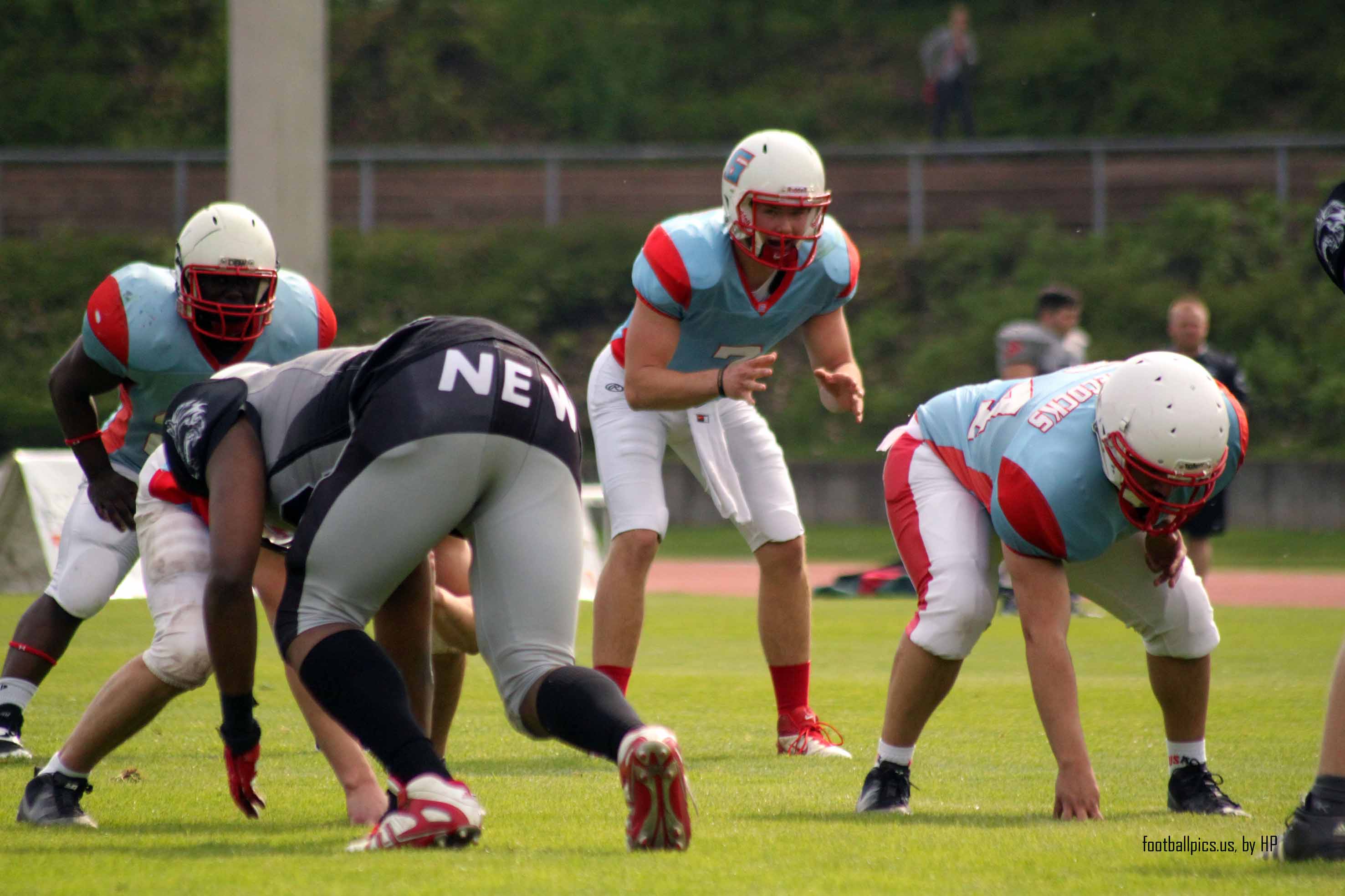 BM (72) | www.footballpics.us